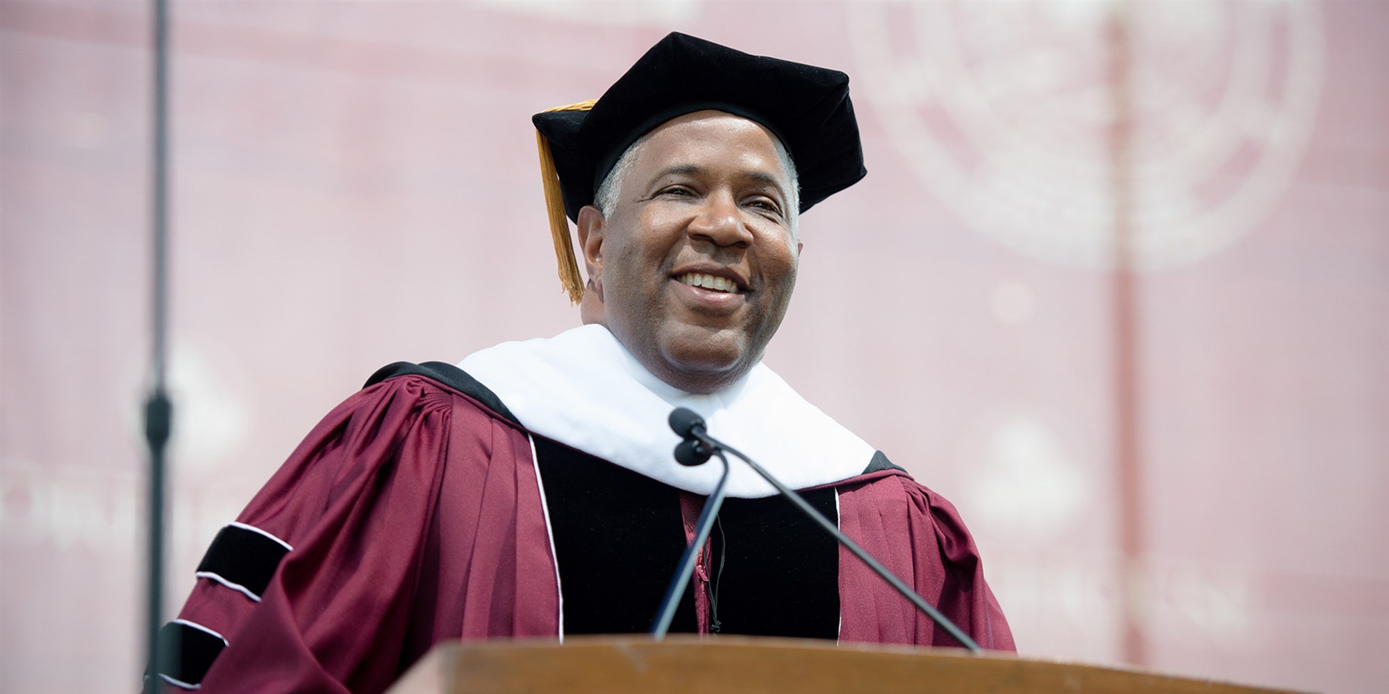 Billionaire Robert Smith to Pay Off Student Loans of Morehouse College ...